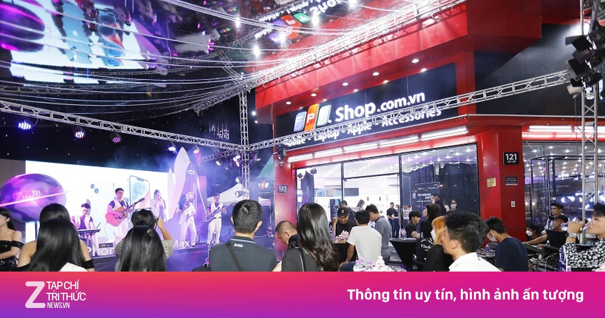 FPT Shop giao iPhone 14 đầu tiên đến khách Việt ngay trong đêm - TTDN ...