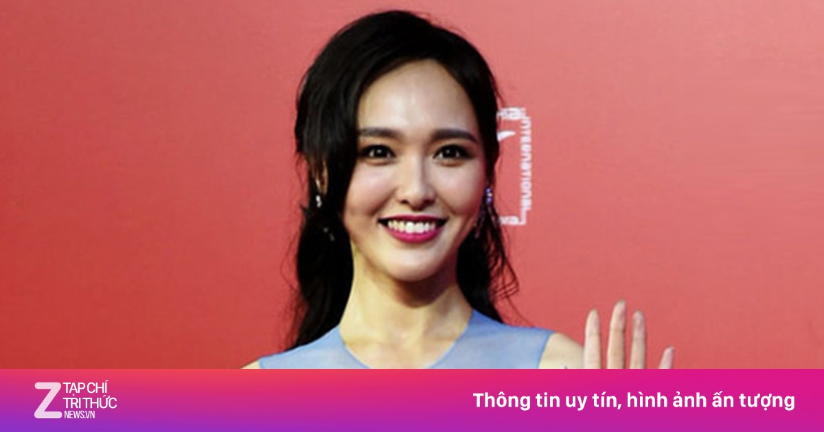 Đường Yên bị chê cười khi diện váy nhái dự sự kiện - Thời trang sao - ZNEWS.VN