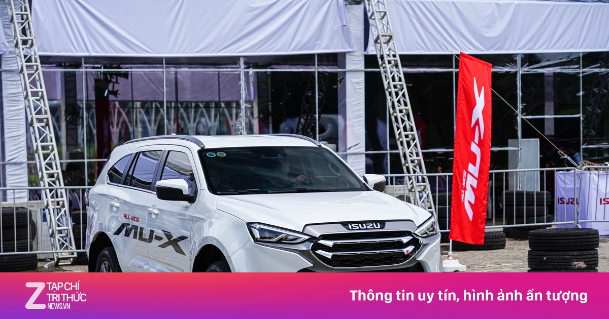 Cuộc đua giảm giá SUV 7 chỗ, nhiều nhất hơn 200 triệu đồng - Xe - ZNEWS.VN