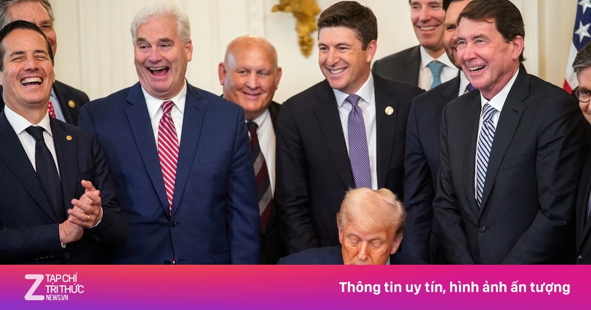 Tập đoàn gia đình ông Trump 'hốt' 1 tỷ USD nhờ tiền ảo | Znews.vn