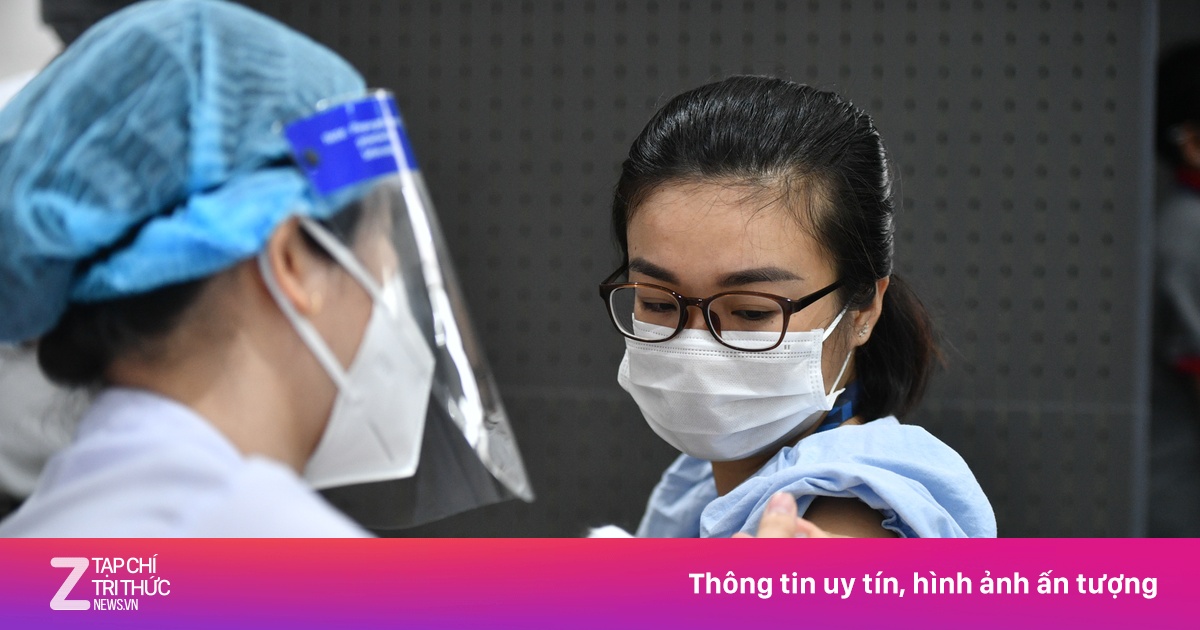 Tiêm bổ sung vaccine AstraZeneca cho người đã sử dụng Vero Cell | Znews.vn