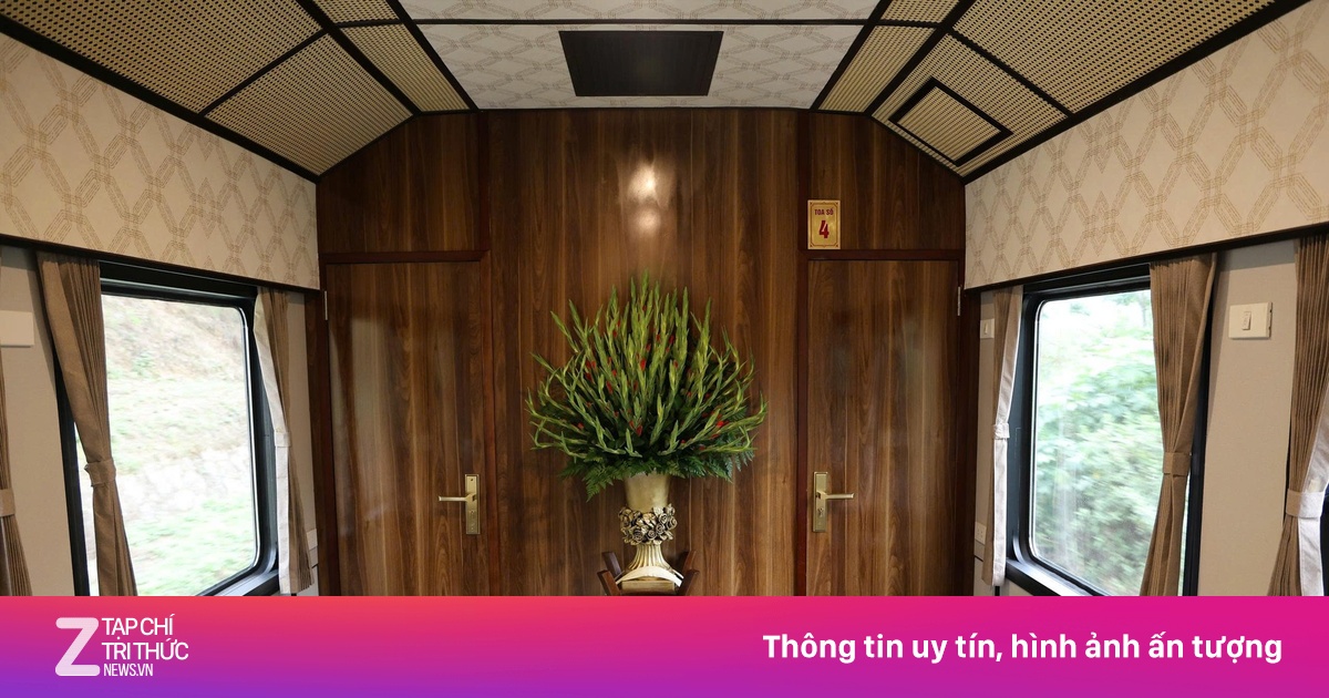 Lần đầu ra mắt đoàn tàu hỏa có phòng họp, robot AI phục vụ ở Việt Nam ...