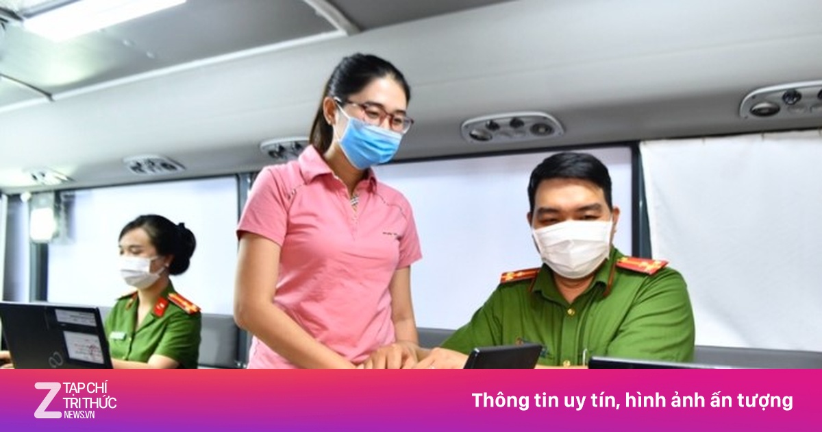Công an TP.HCM ra quân 'cao điểm nước rút' cấp CCCD cho học sinh - Pháp ...