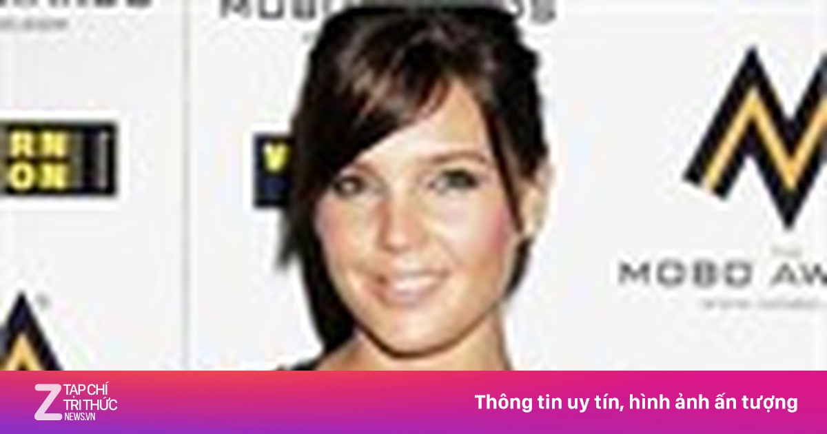 Hoa hậu mất vương miện đã đính hôn - Thời trang Sao - ZNEWS.VN