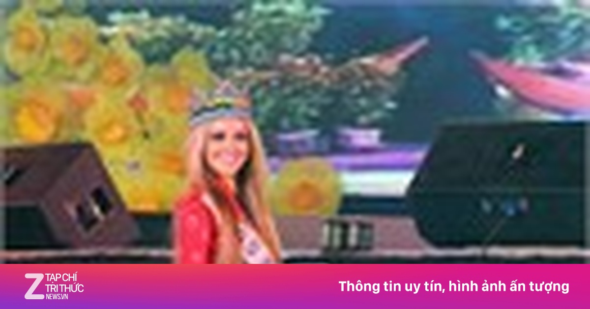 HHTG rạng rỡ trong tà áo dài Việt Nam | Znews.vn