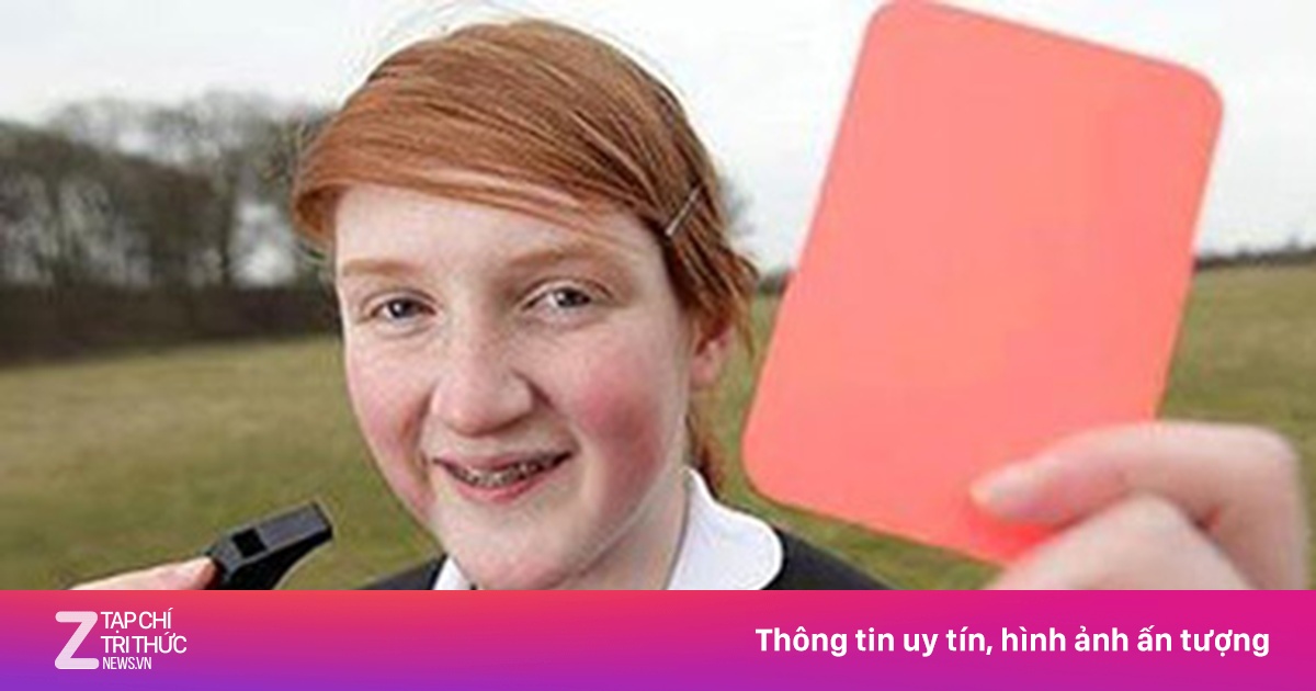 Nữ trọng tài trẻ nhất nước Anh mới chỉ 14 tuổi - ZNEWS.VN