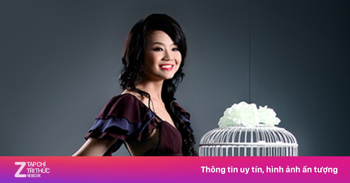 Thí sinh HHTG người Việt gợi cảm đầm dạ hội - Thời trang Sao - ZNEWS.VN
