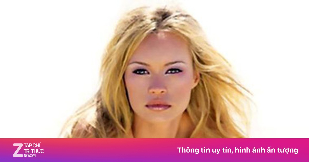 Vóc dáng hoàn hảo của 'gái một con' Anna Falchi | Znews.vn