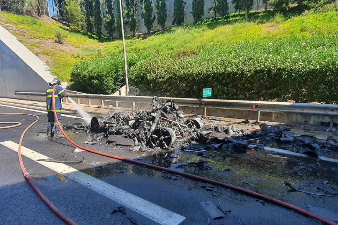 Toàn bộ siêu xe Koenigsegg Jesko được yêu cầu dừng sử dụng | VOZ