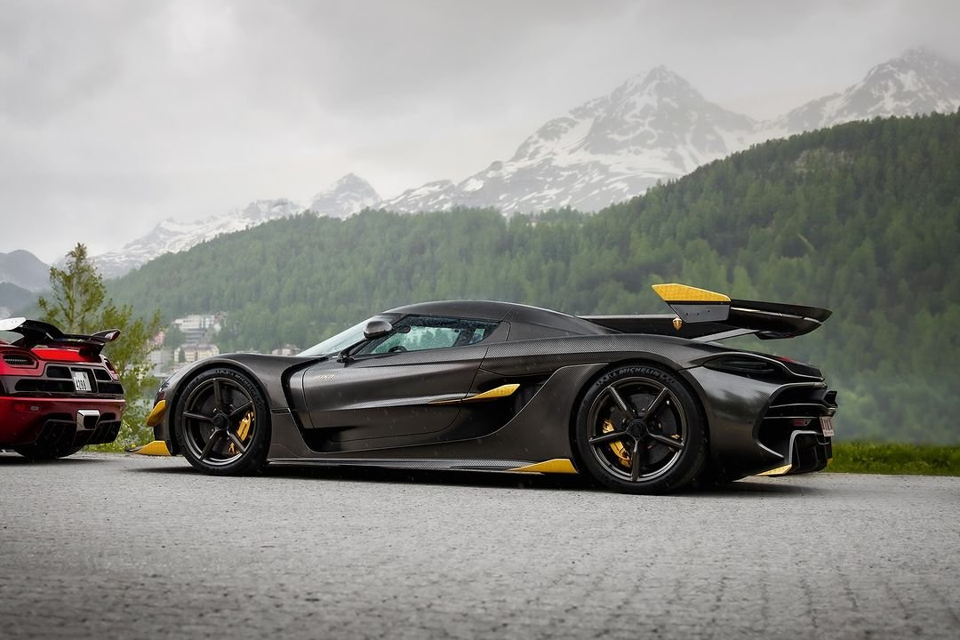Toàn bộ siêu xe Koenigsegg Jesko được yêu cầu dừng sử dụng | VOZ