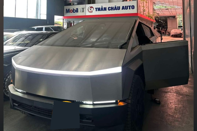 Tesla Cybertruck Foundation Series bất ngờ xuất hiện tại Việt Nam ...