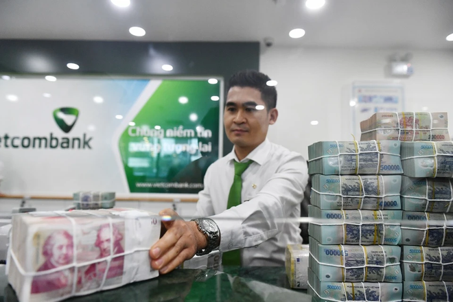 Nhân viên Vietcombank thu nhập bình quân gần 41 triệu đồng/tháng: Trang ...